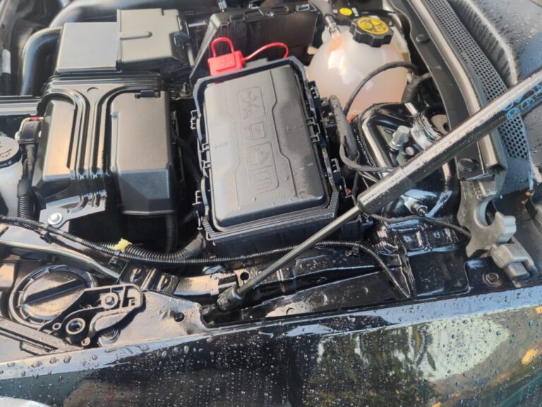 Abrillantador plásticos motor Engine Dresing Meguiars el mejor